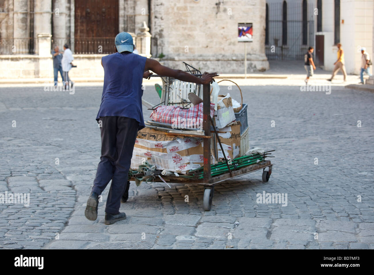 Cuba main transport hi-res stock photography and images - Alamy