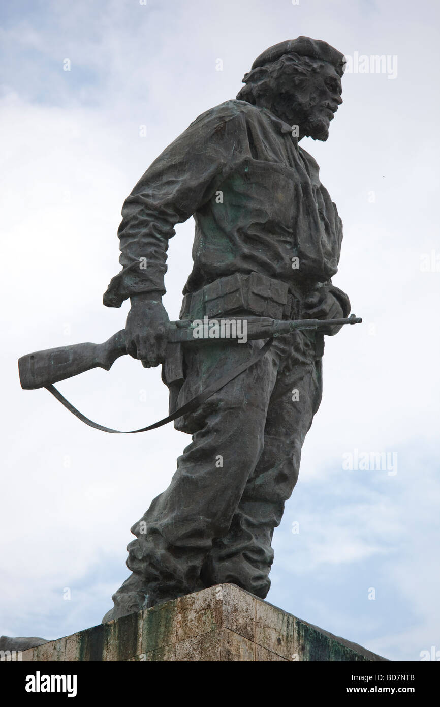 Che Guevara statue at Museo Memorial del Ernesto Che Guevara Stock ...