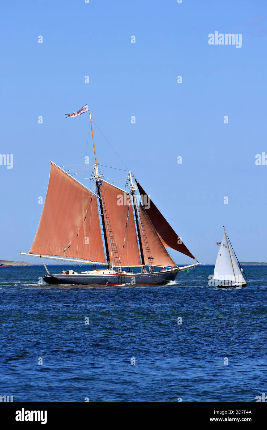 Tall ship schooner roseway sail hi-res stock photography and images - Alamy
