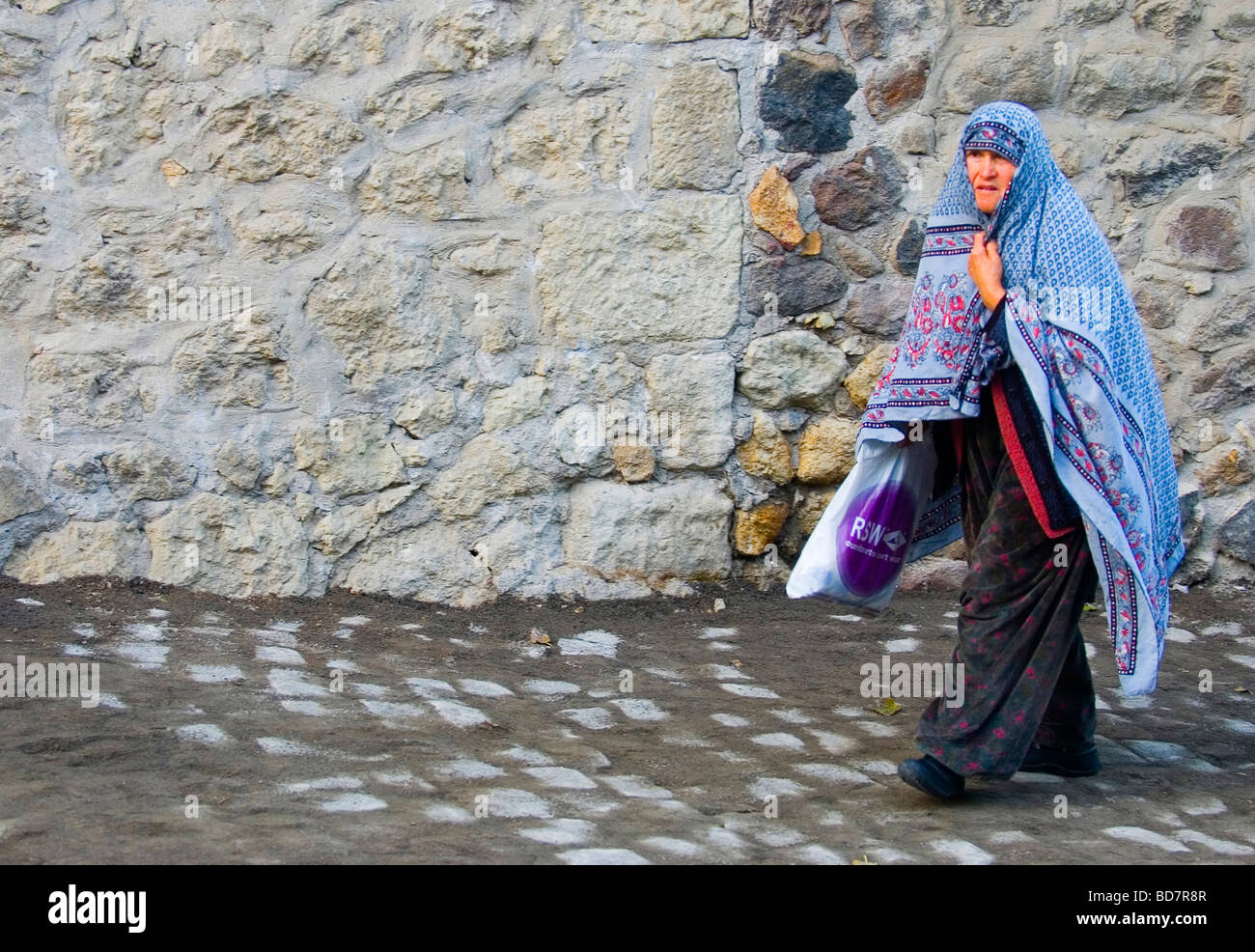 Old Turkish woman in the street of Ankara Stock Photo - Alamy