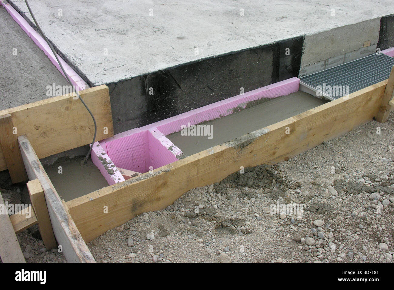 planking for placing concrete at construction site Stock Photo - Alamy