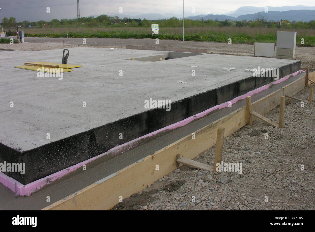planking for placing concrete at construction site Stock Photo - Alamy