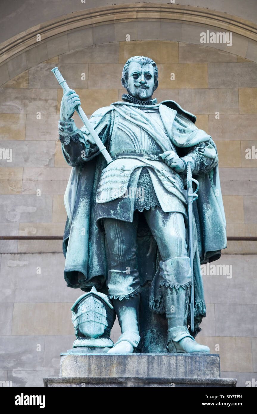 Von tilly hi-res stock photography and images - Alamy