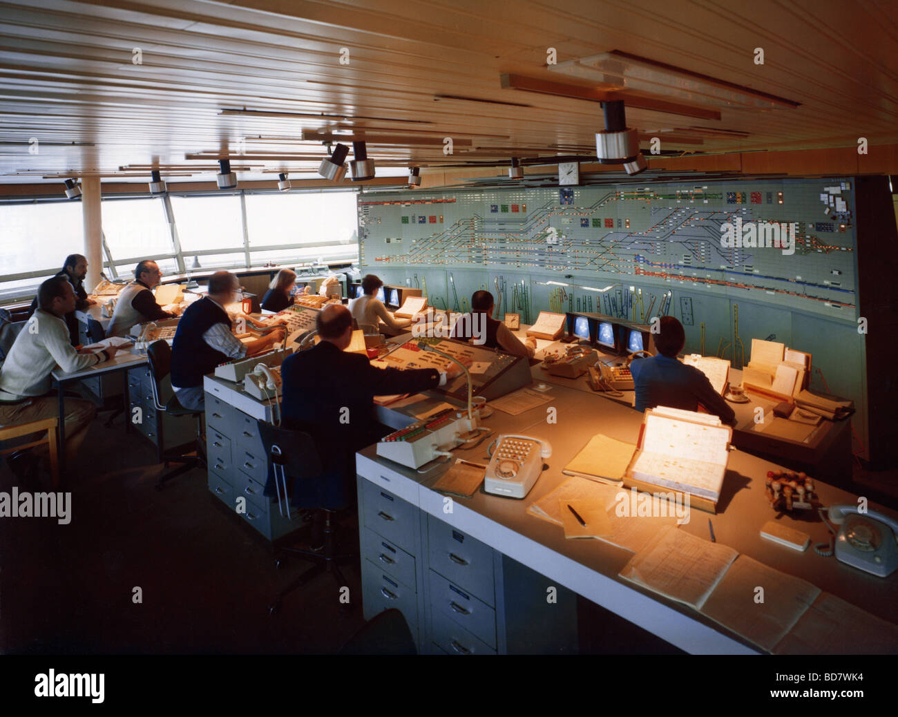 S bahn signal box hi-res stock photography and images - Alamy