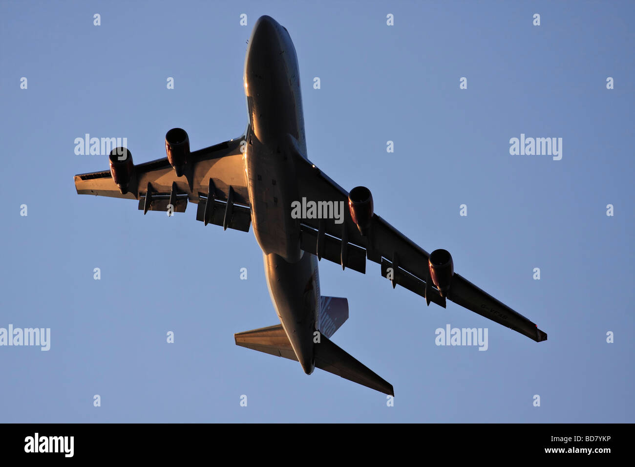 Boeing 747. Virgin Atlantic Airlines 747 named "Lady Penelope" in ...