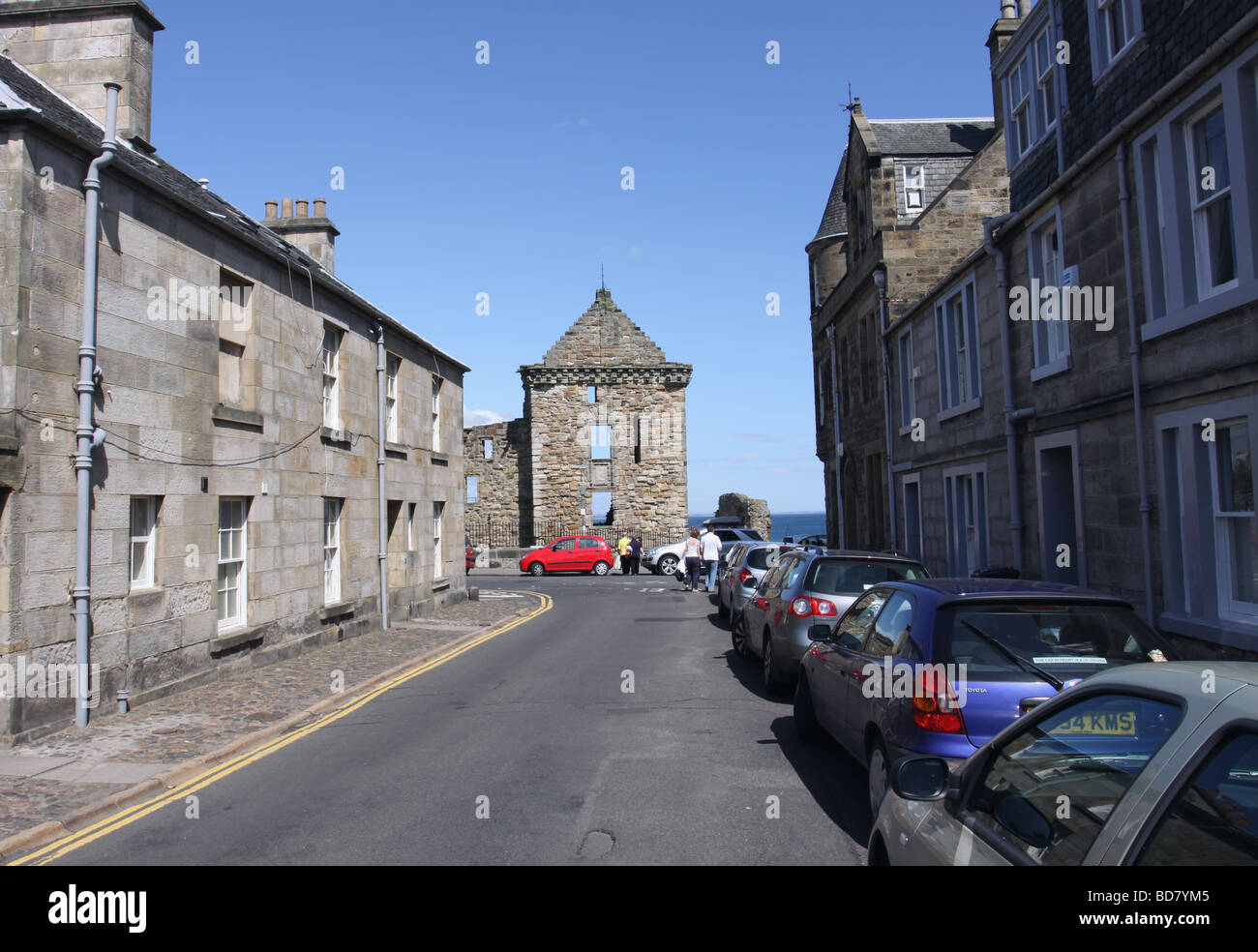 Castle street st andrews hi-res stock photography and images - Alamy