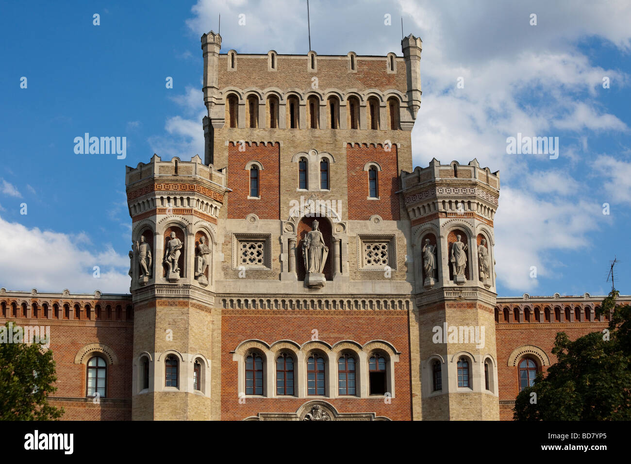 Entrance to the Arsenal, Heeresgeschichtliches Miilitary History Museum ...