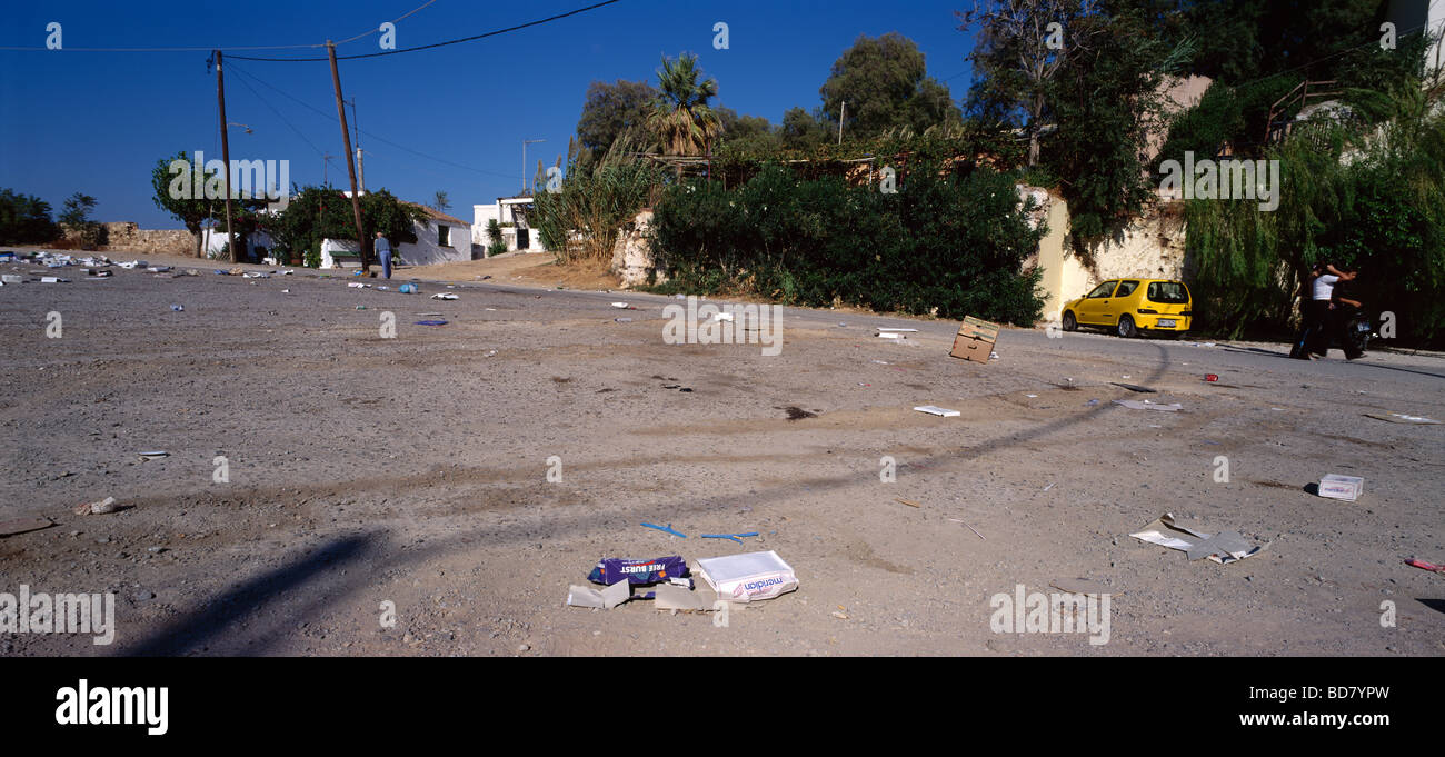 Unclean sky hi-res stock photography and images - Alamy