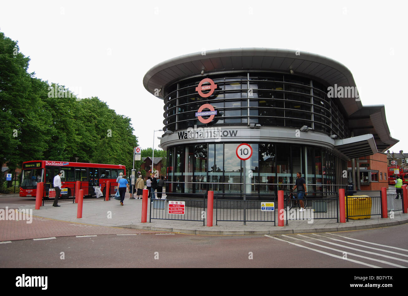 Walthamstow central station hi-res stock photography and images - Alamy