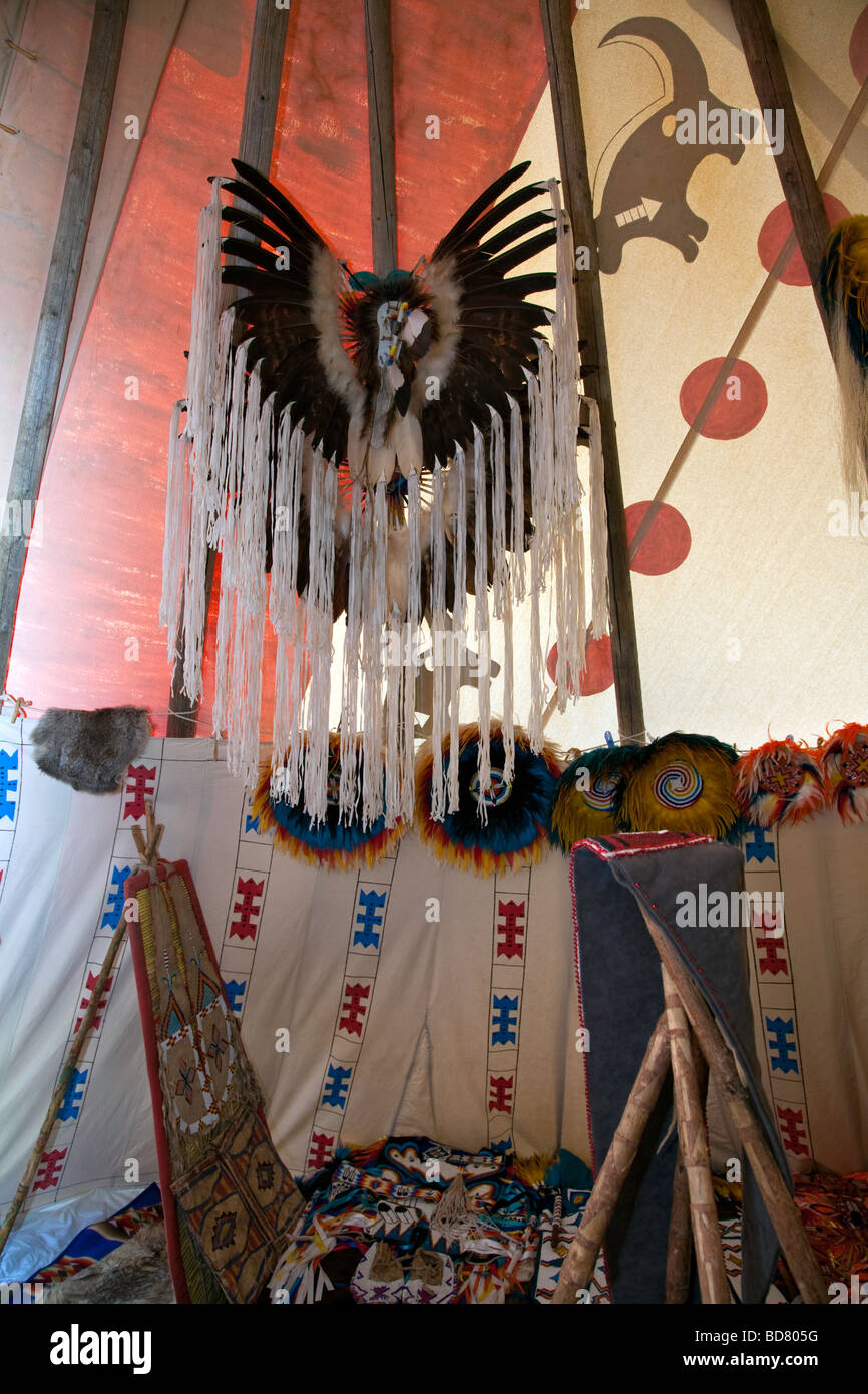 North American Plaims Native Indian in traditional dress at Pow Wow in ...
