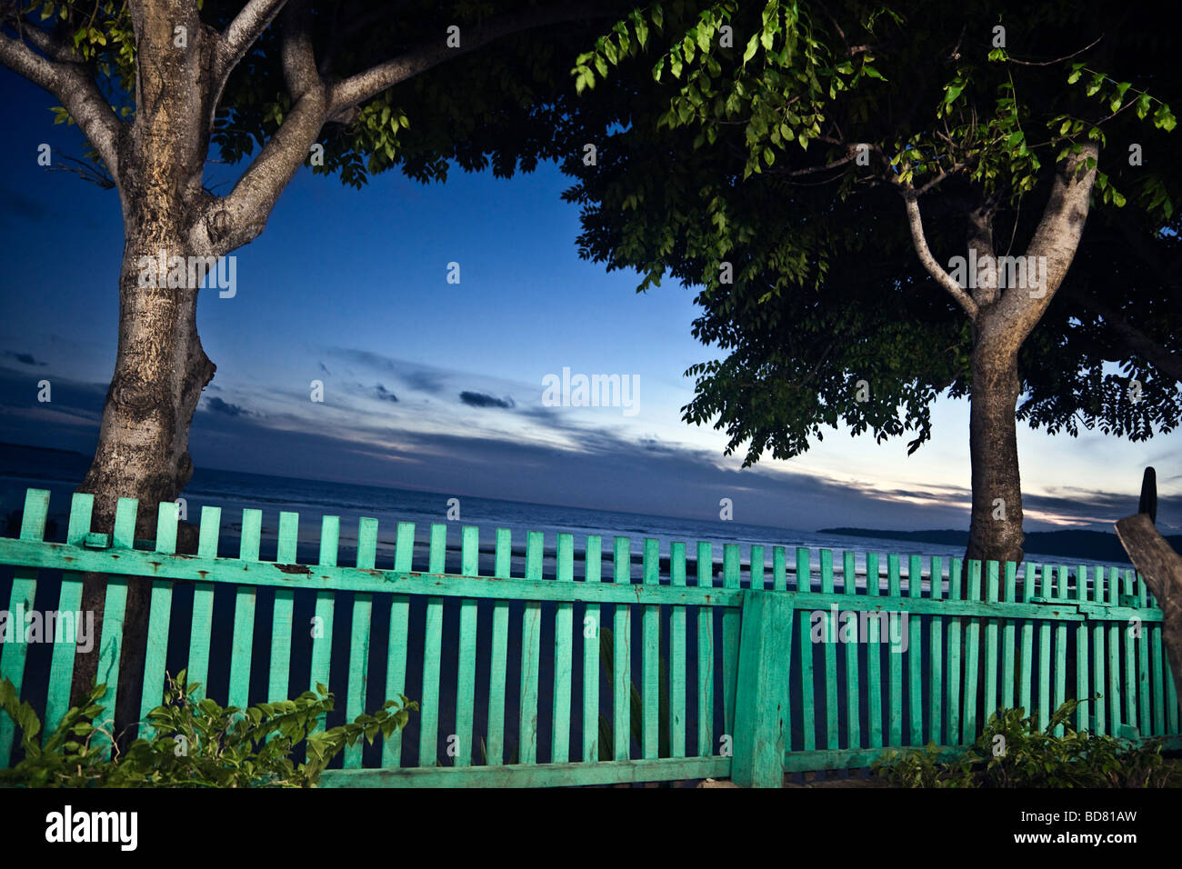 Dawn no one has a beach hi-res stock photography and images - Alamy