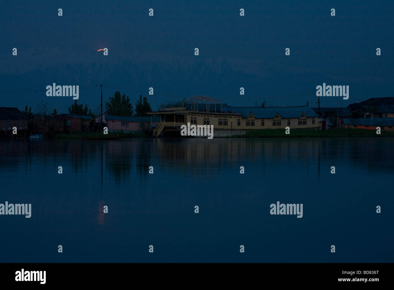 Dal lake kashmir night hi-res stock photography and images - Alamy