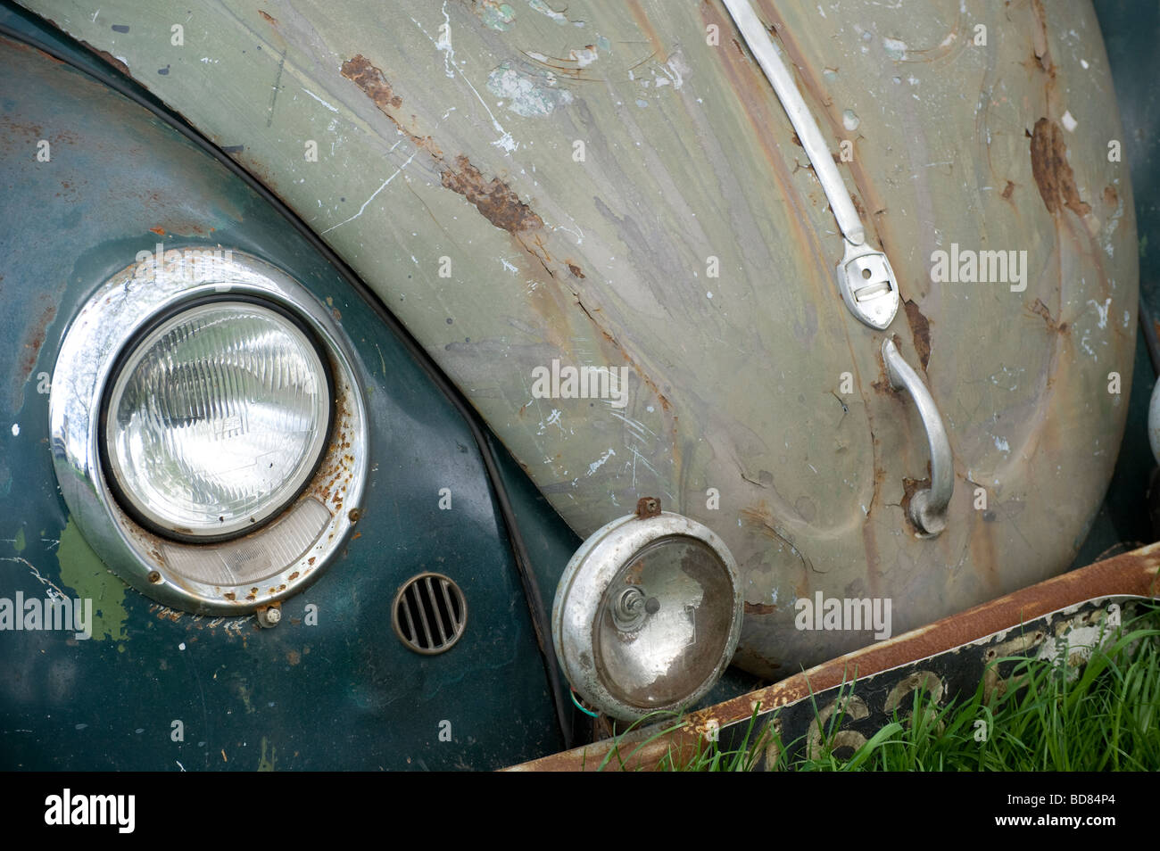 Rusty volkswagen beetle hi-res stock photography and images - Alamy
