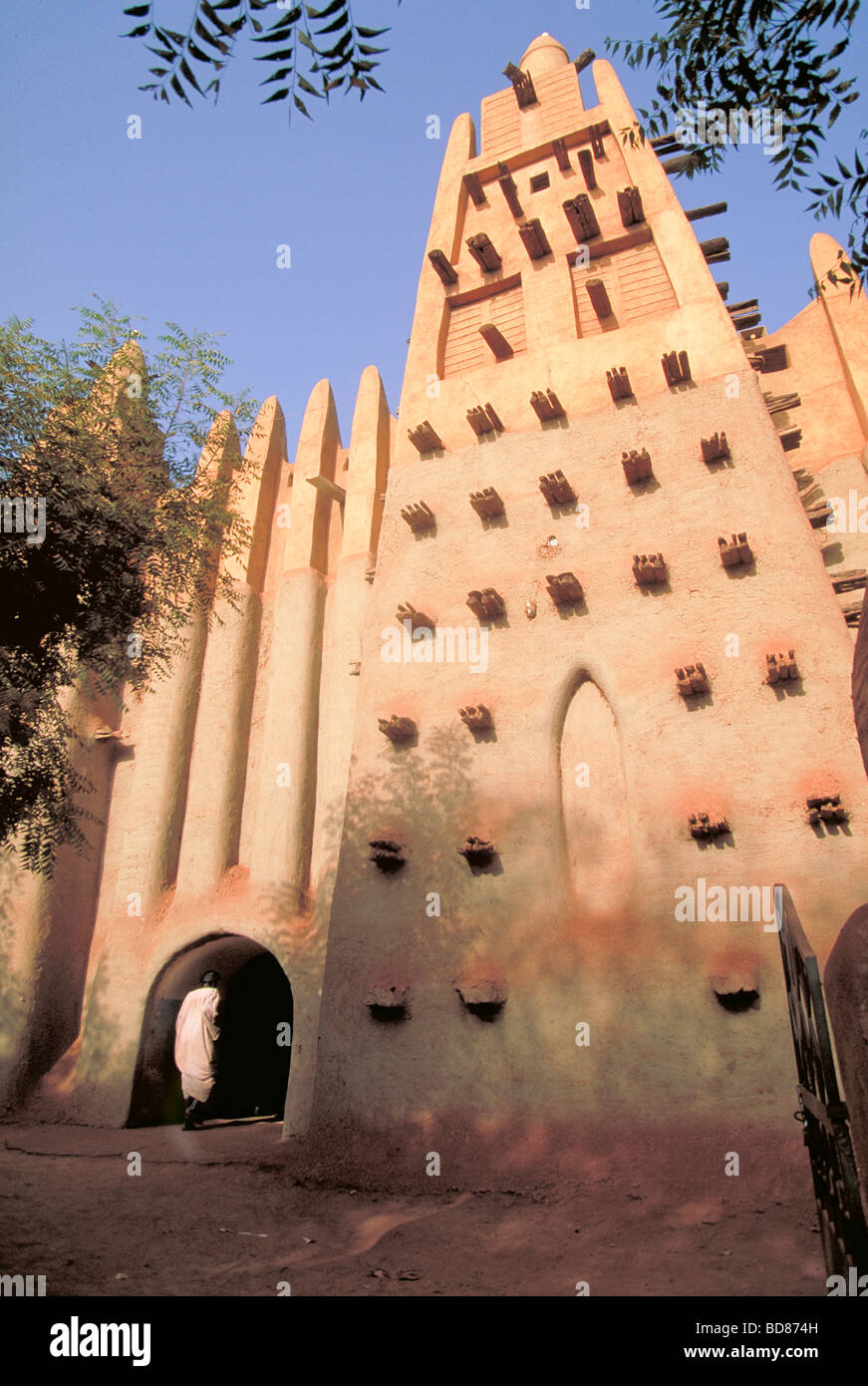Mopti mosque hi-res stock photography and images - Alamy