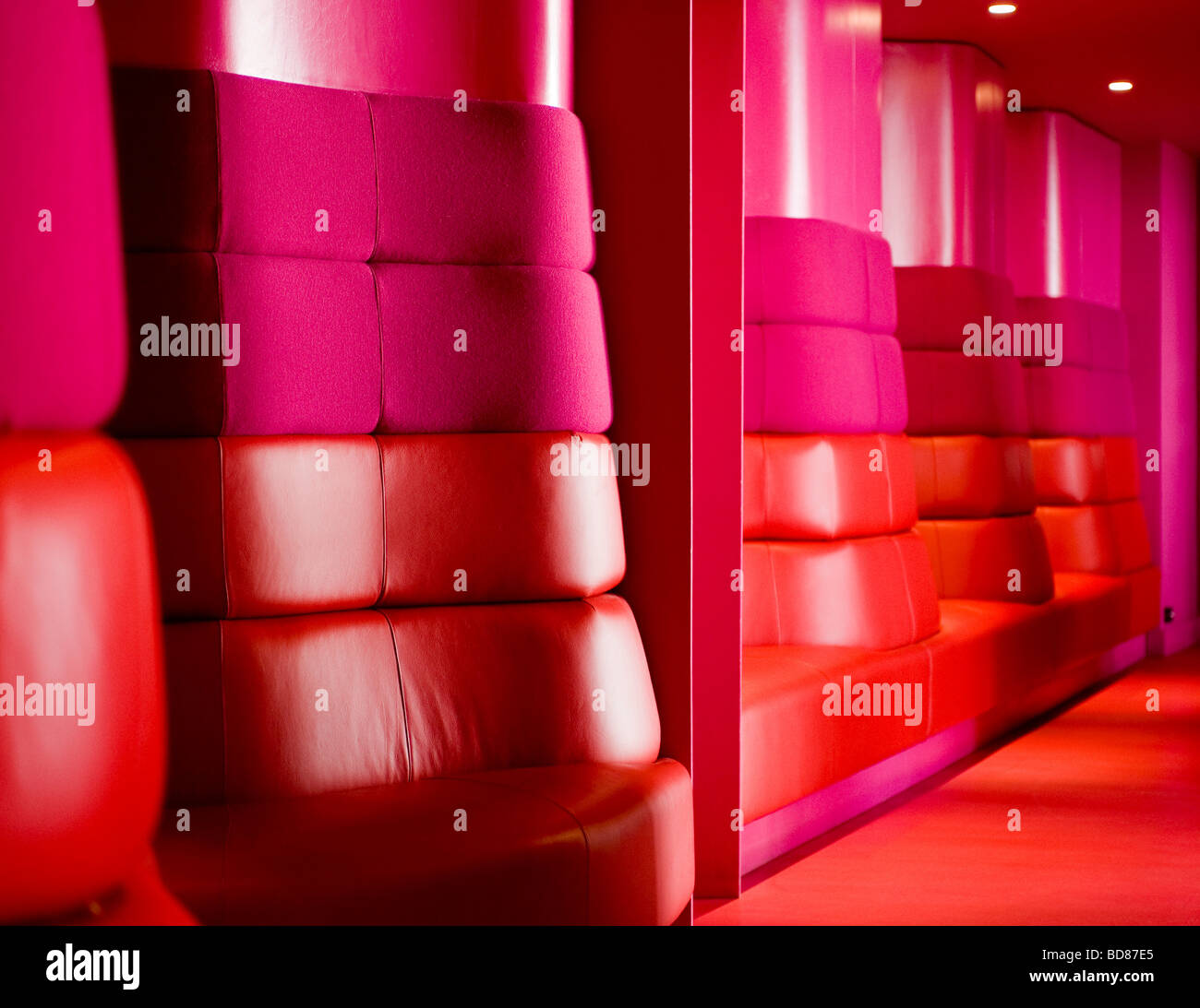 Rotunda cafe bar hi-res stock photography and images - Alamy