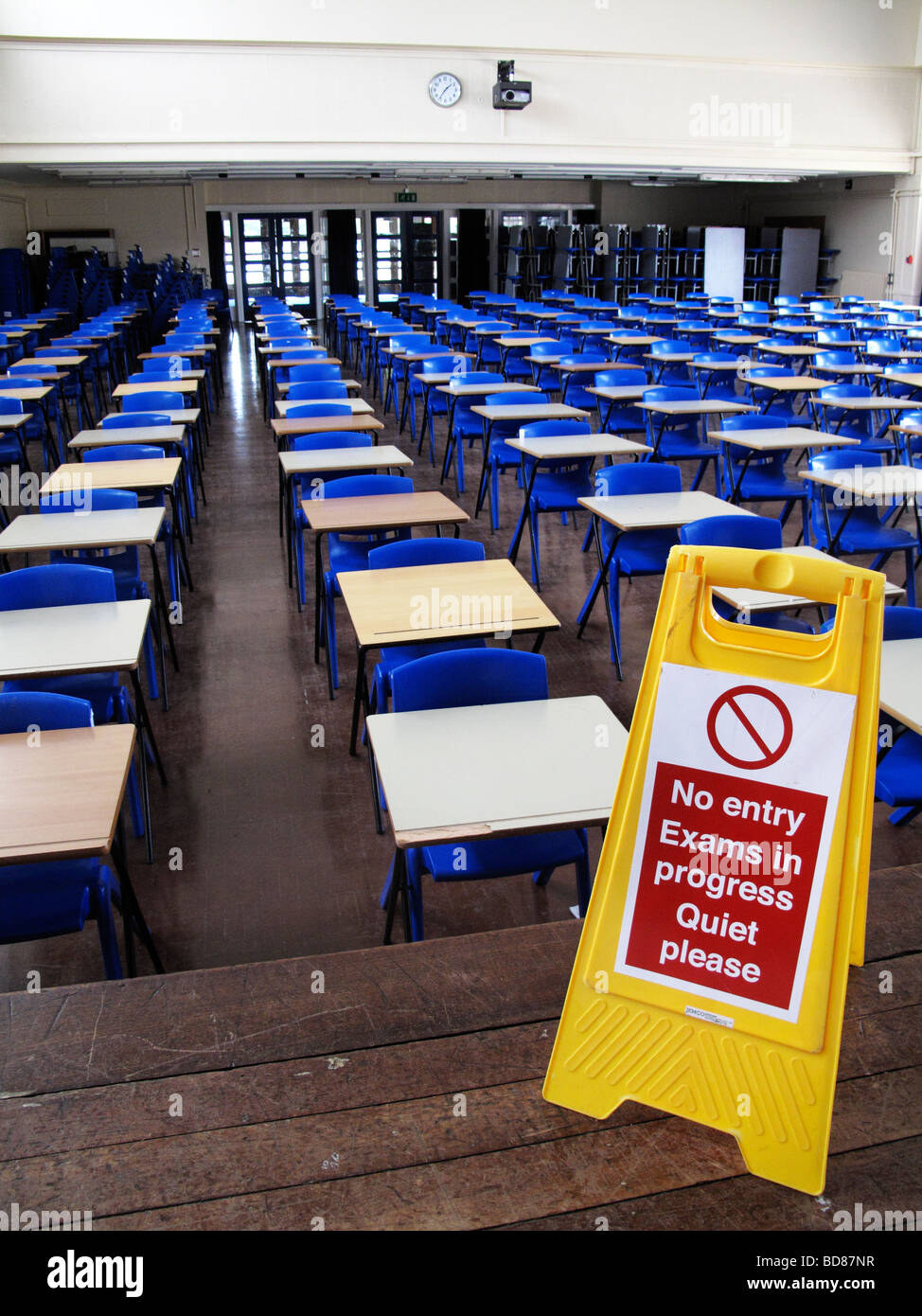 Exam school sign hi-res stock photography and images - Alamy