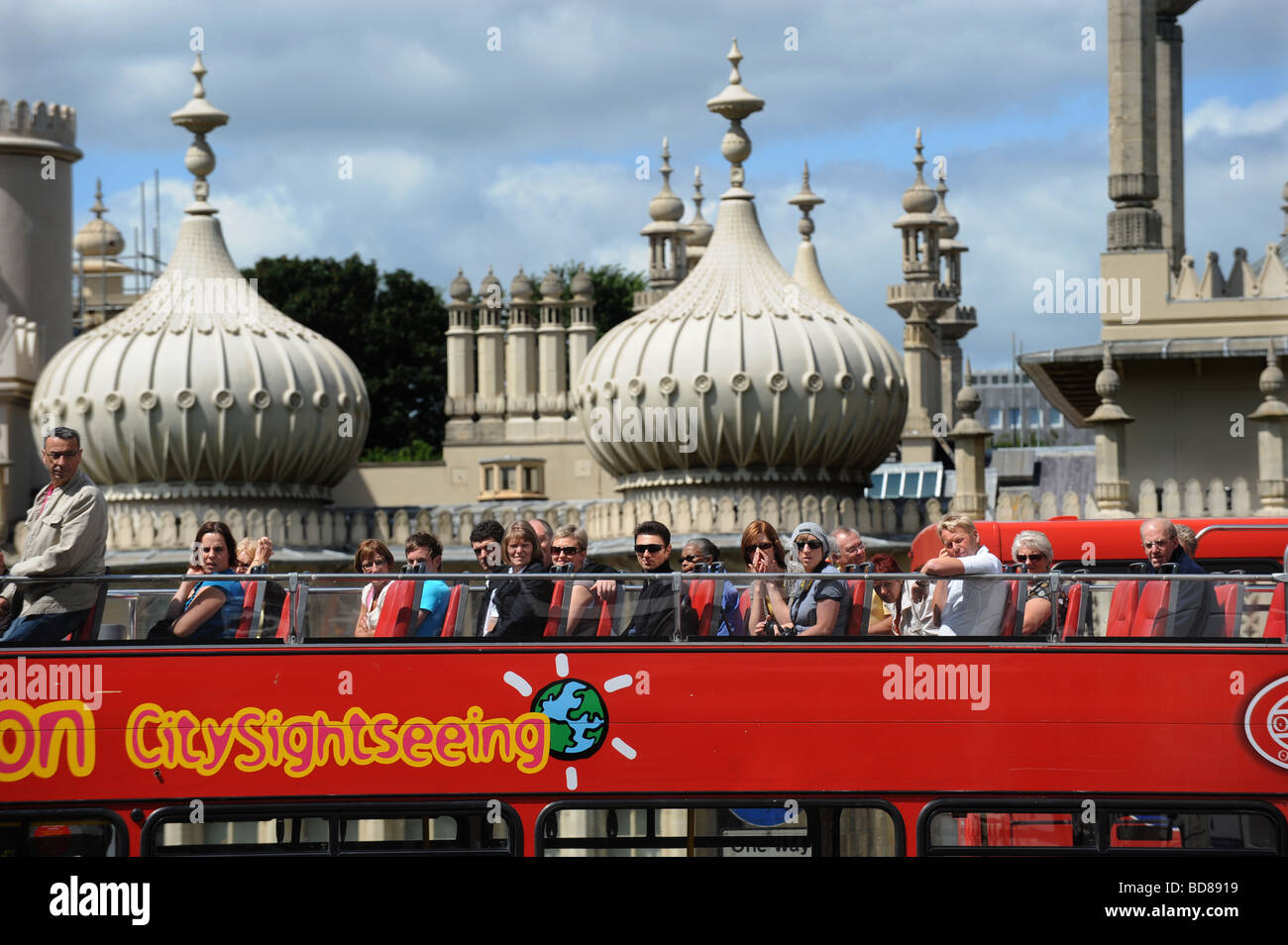 Bus pass hi-res stock photography and images - Alamy