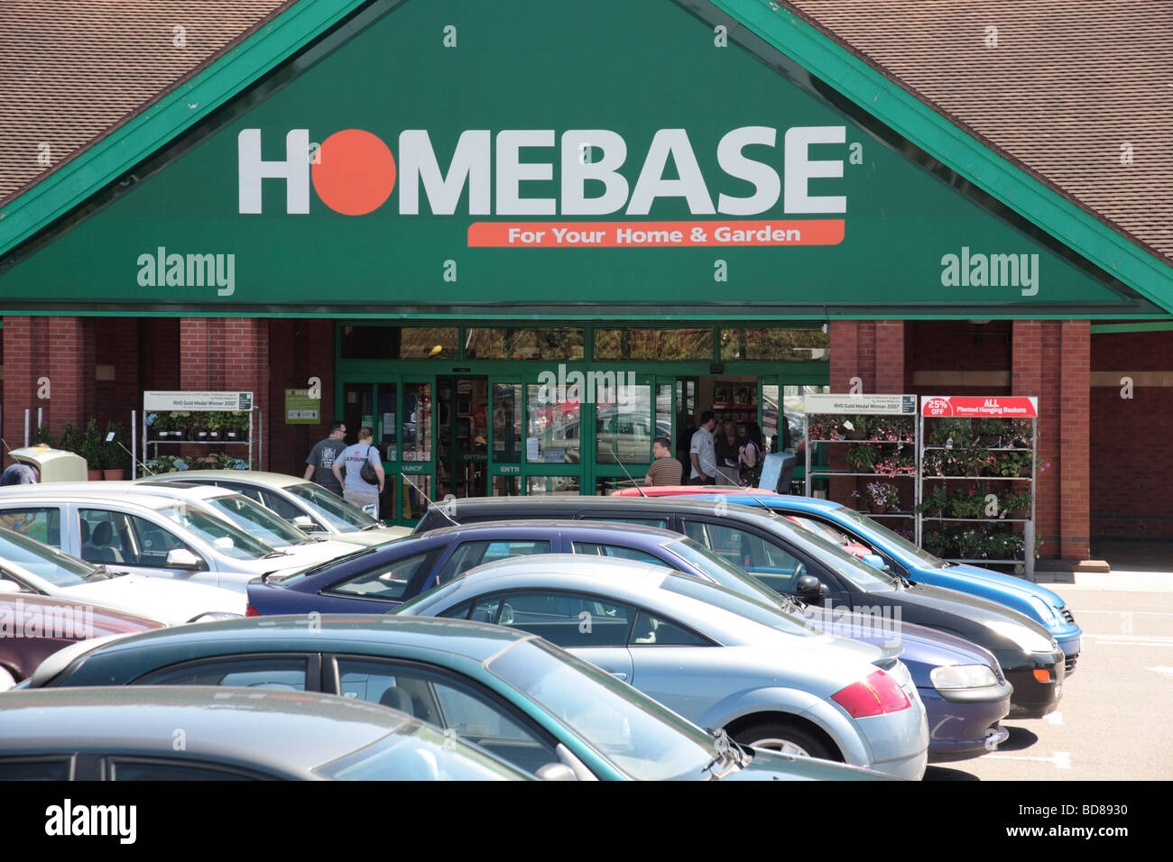 Homebase store hi-res stock photography and images - Alamy