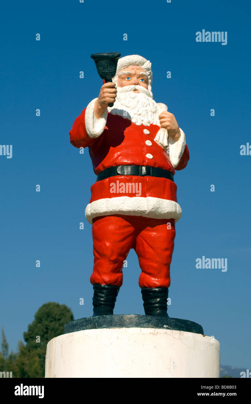 Statue of Santa Claus Stock Photo - Alamy