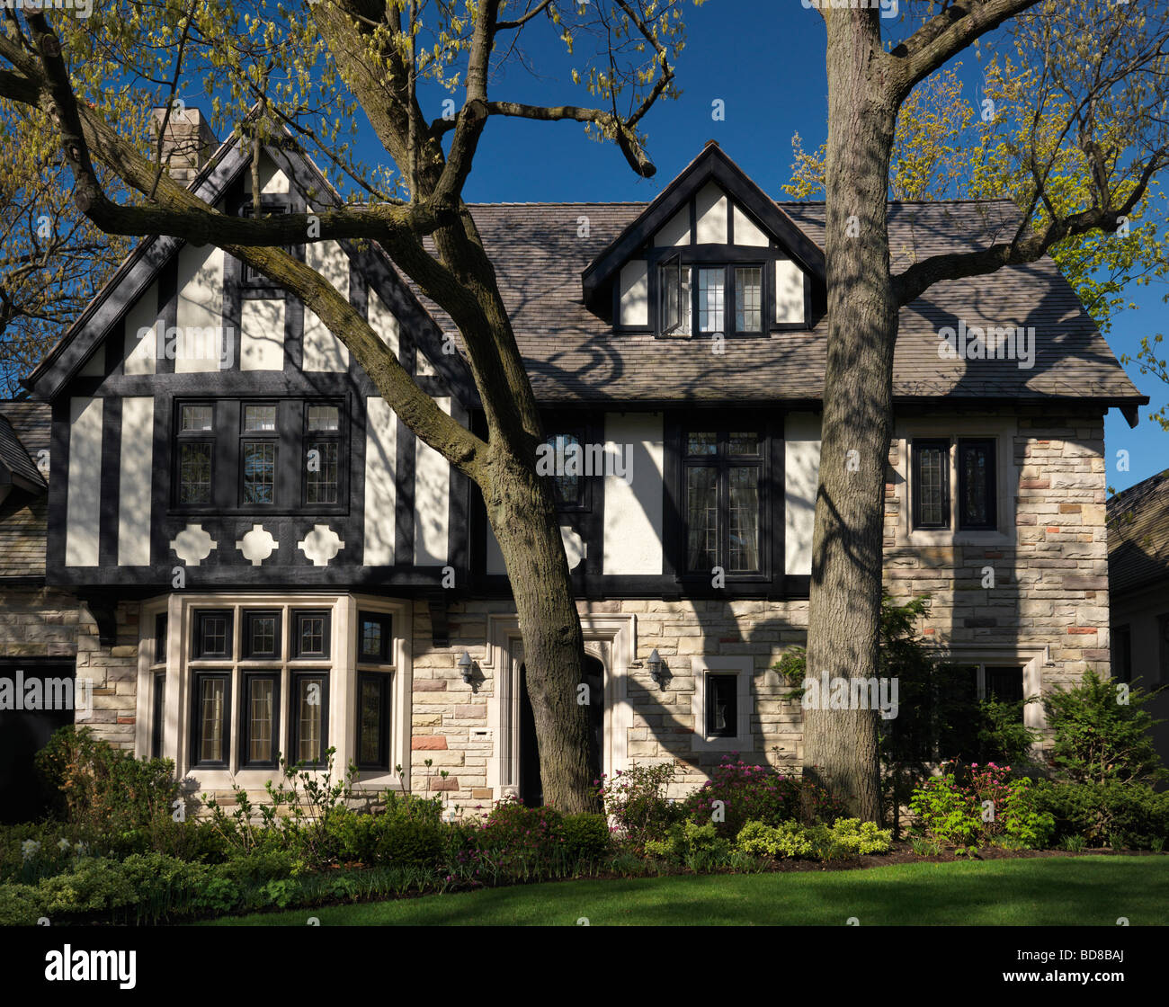 Beautiful large family house Stock Photo - Alamy