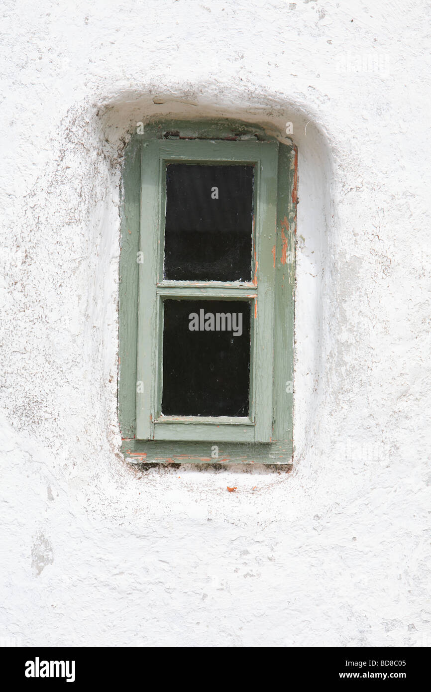 Green cottage window Stock Photo - Alamy