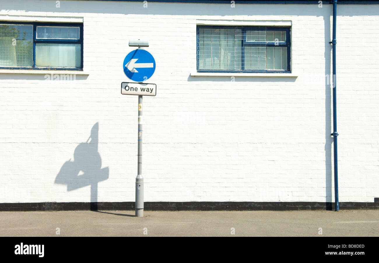 One way sign hi-res stock photography and images - Alamy