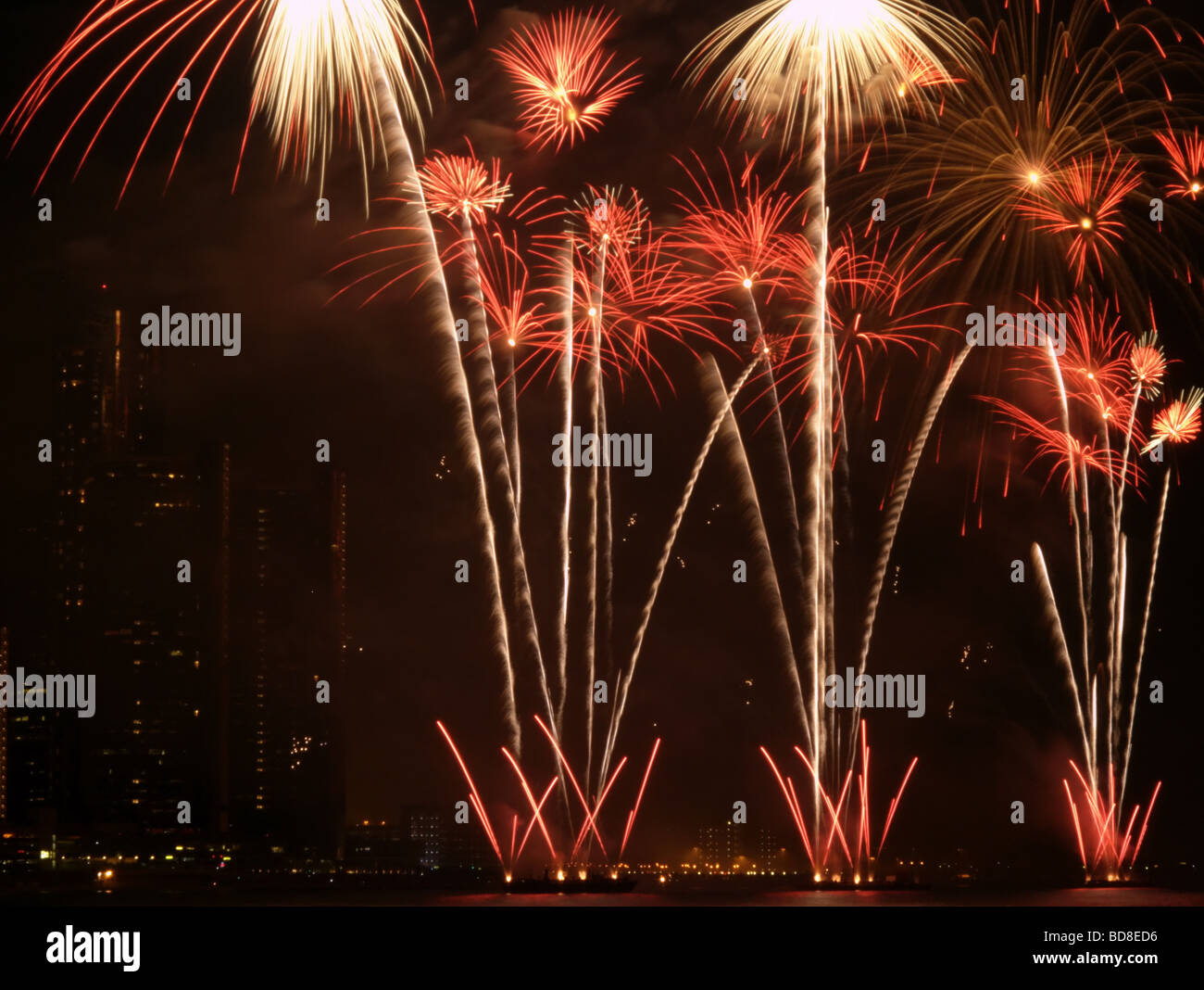 Detroit skyline fireworks hi-res stock photography and images - Alamy