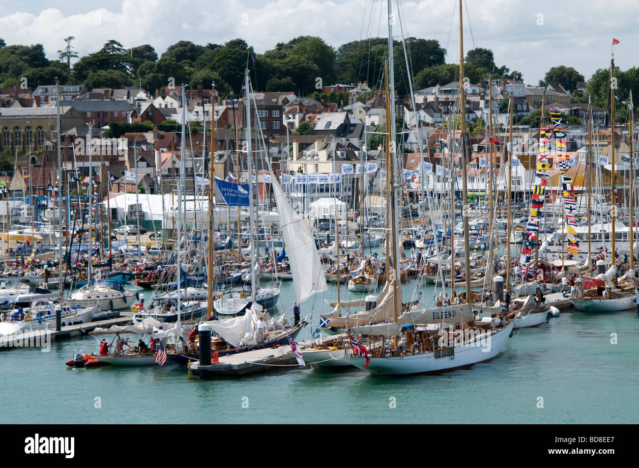Yachts and boats Cowes Isle of Wight England Stock Photo - Alamy