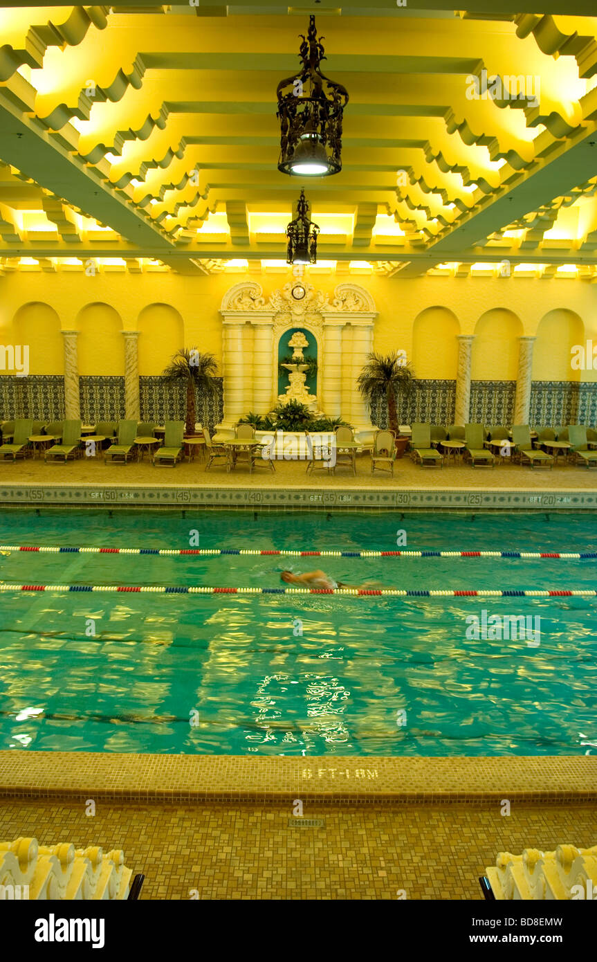 Indoor swimming pool Stock Photo - Alamy