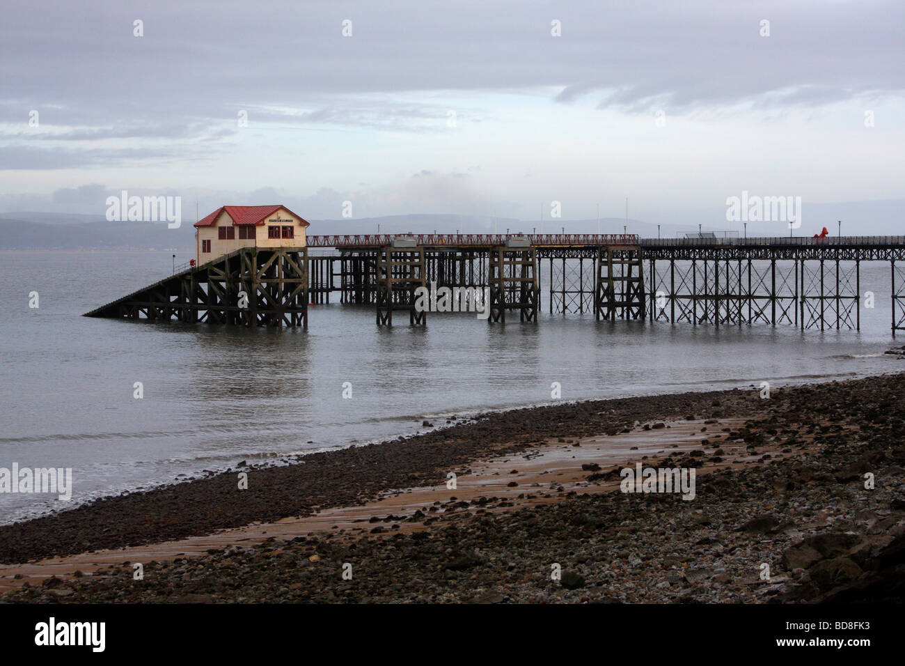 Mumbles Pier, Swansea, West Glamorgan, South Wales, U.K Stock Photo - Alamy