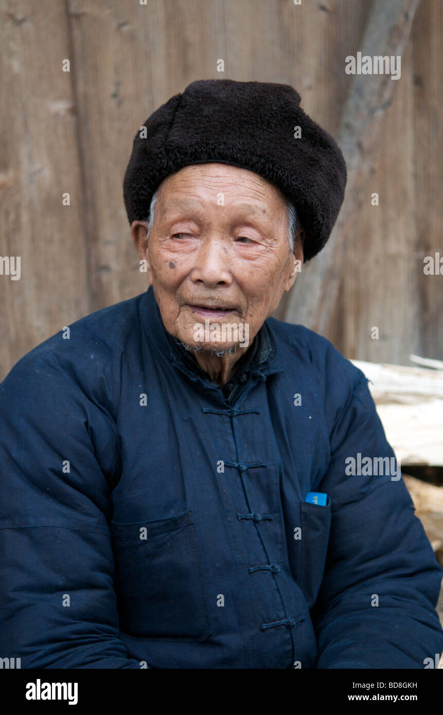 Dong man hi-res stock photography and images - Alamy