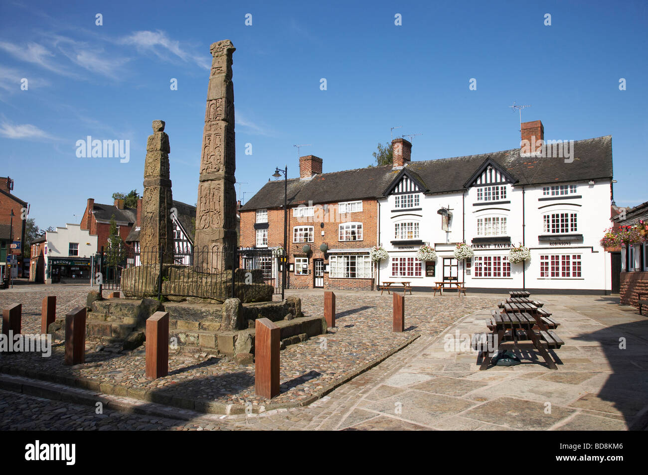 Sandbach saxon crosses hi-res stock photography and images - Alamy