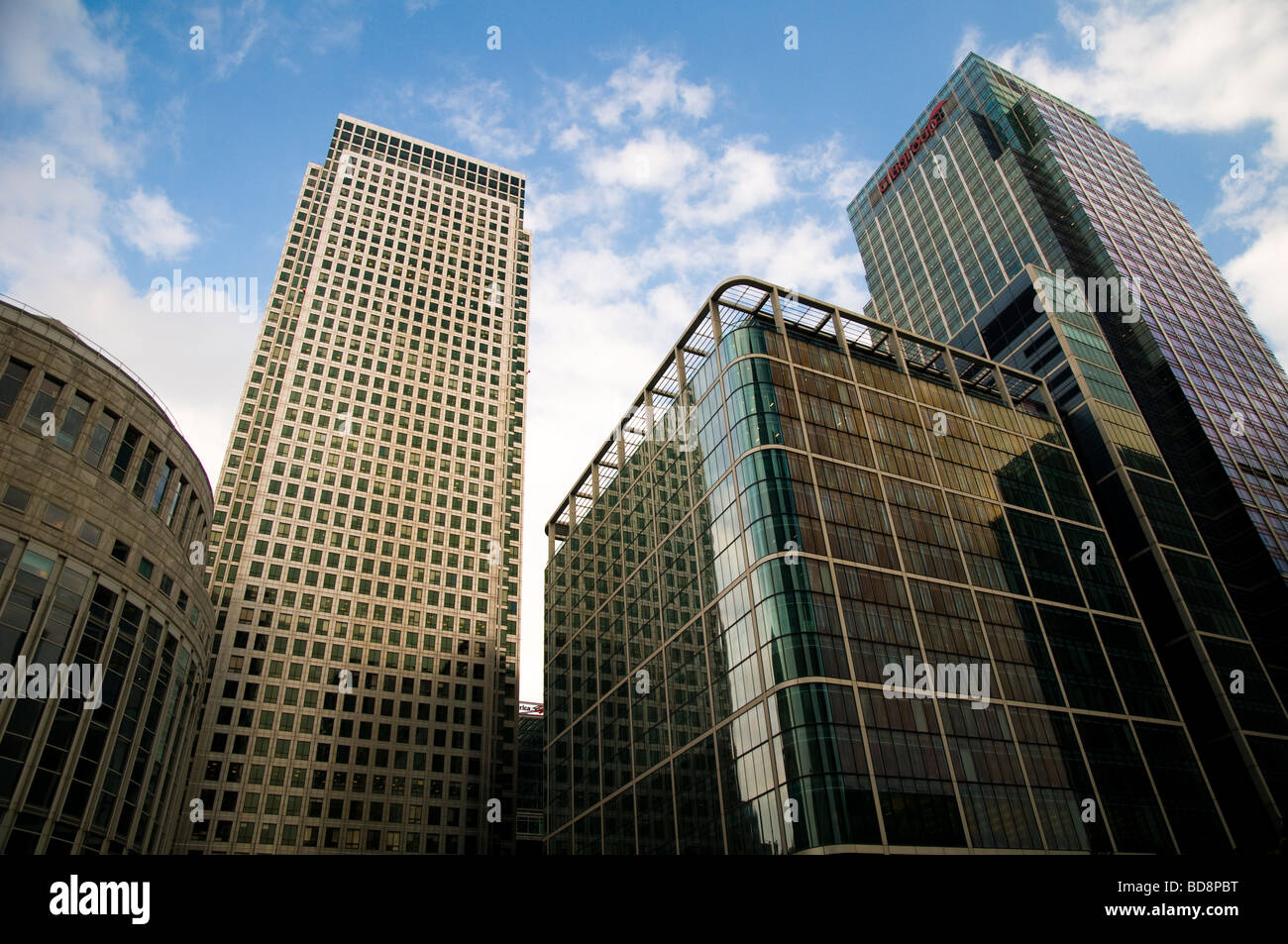 The one canada square building hi-res stock photography and images - Alamy
