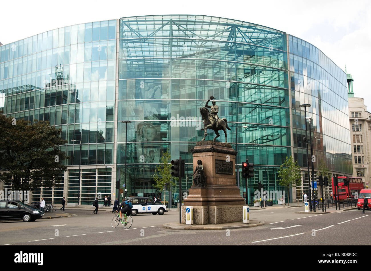 The statue of prince albert hi-res stock photography and images - Alamy