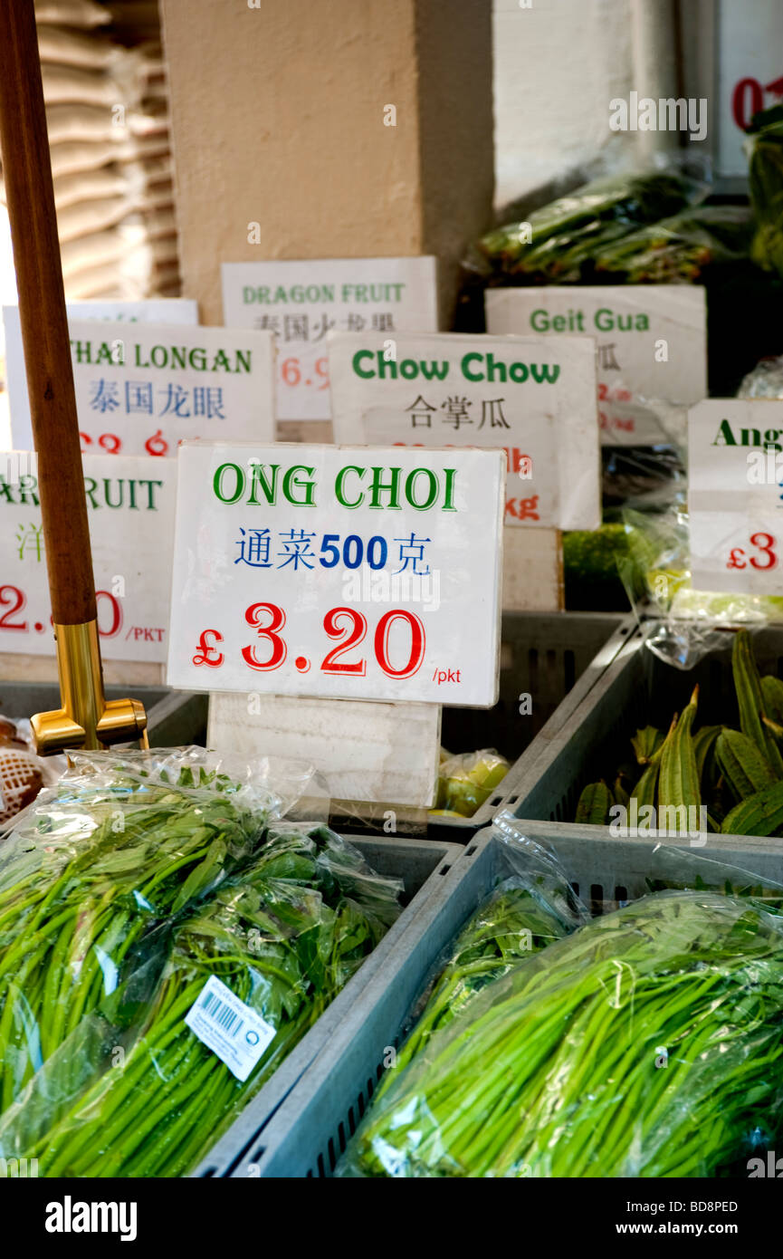 Market stall in China Town Stock Photo - Alamy