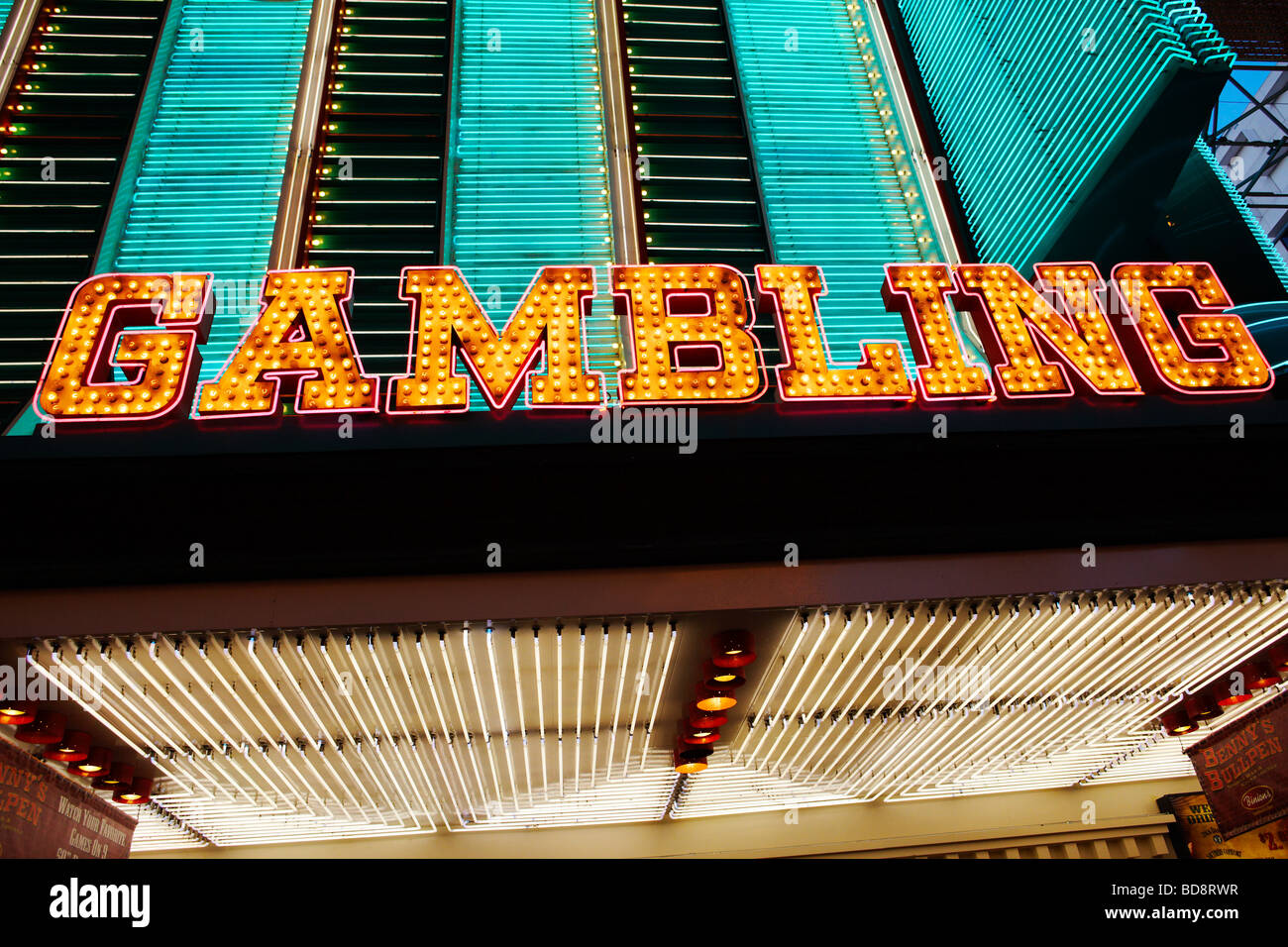 Retro vegas neon hi-res stock photography and images - Alamy