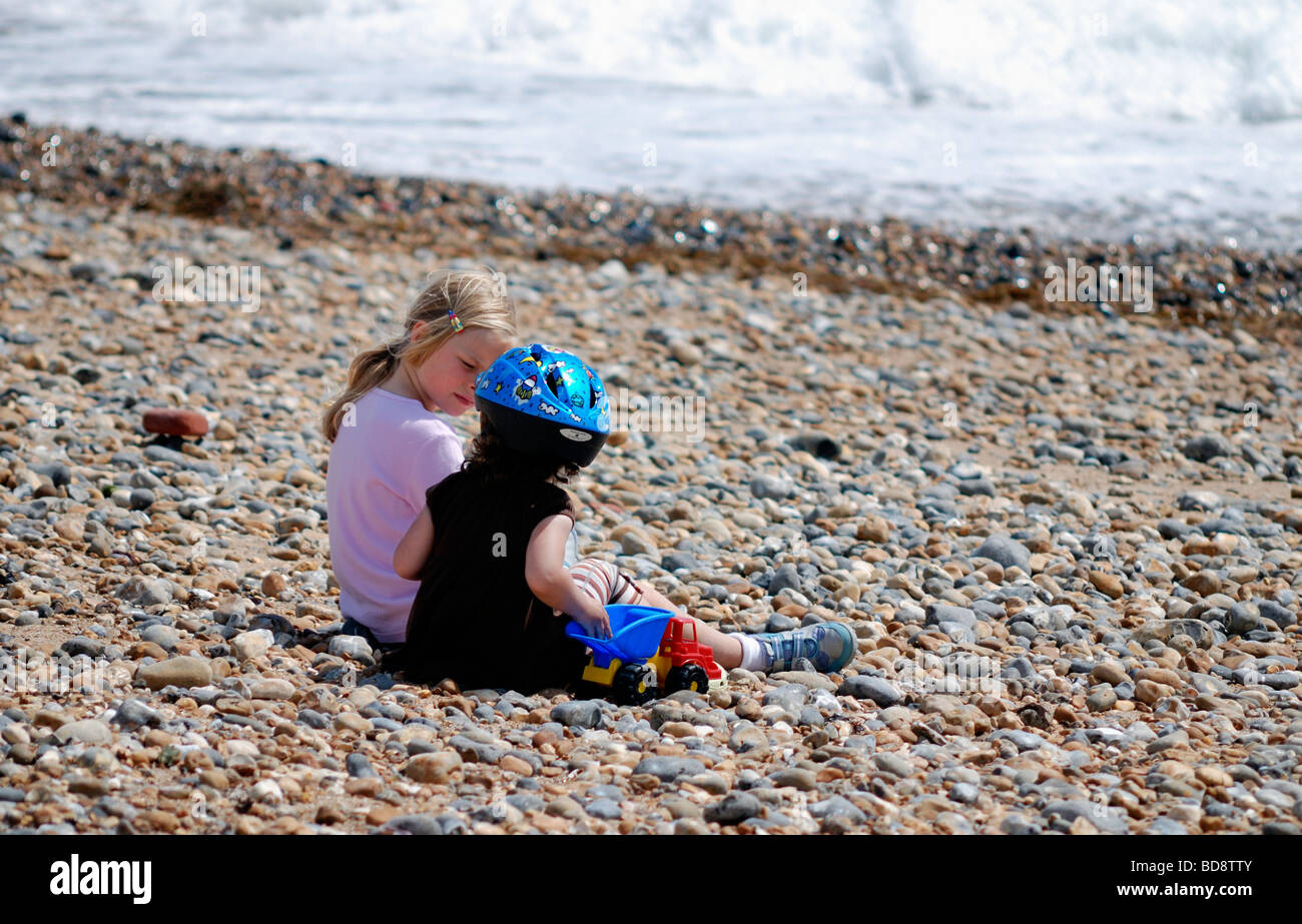 Children beach summer shoreline hi-res stock photography and images - Alamy