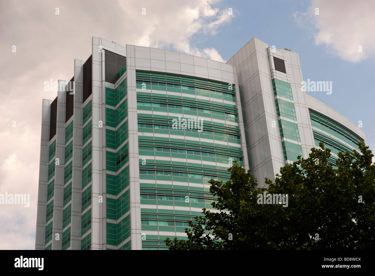 View university college hospital against hi-res stock photography and ...