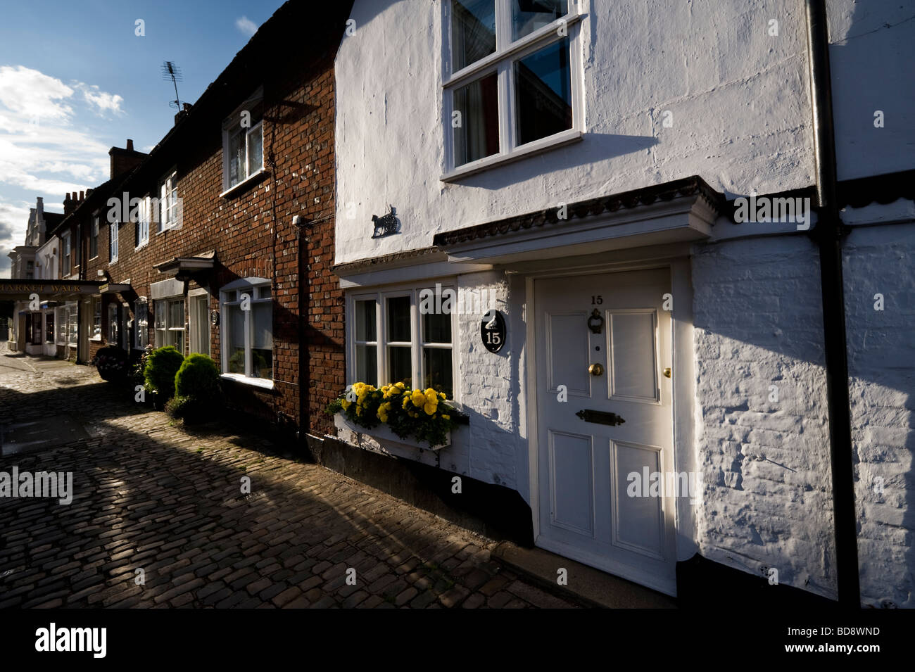 Parade of shops hi-res stock photography and images - Alamy