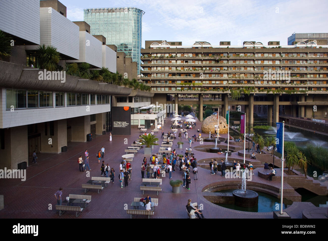 Barbican terrace london england hi-res stock photography and images - Alamy