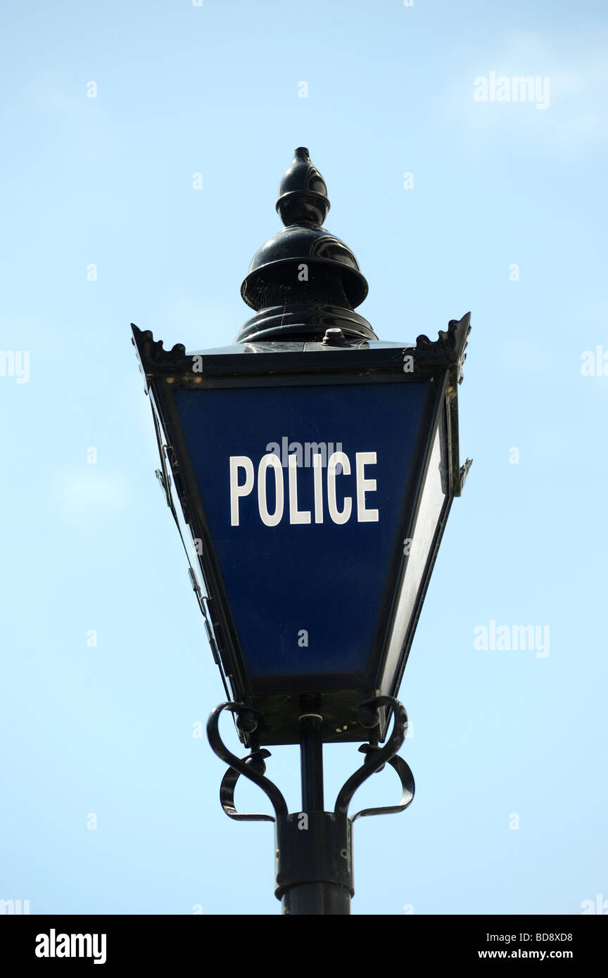 Traditional police blue lamp hi-res stock photography and images - Alamy