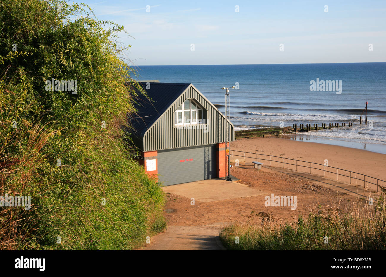 Inshore lifeboat station mundesley hi-res stock photography and images ...