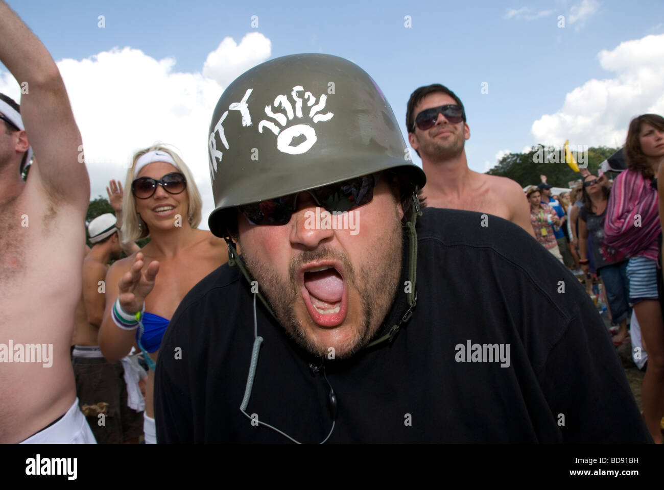 Festival reveller hi-res stock photography and images - Alamy