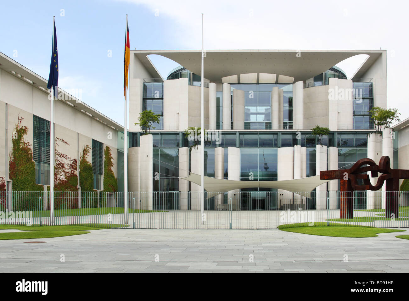 Berlin germany chancellors office spree hi-res stock photography and ...