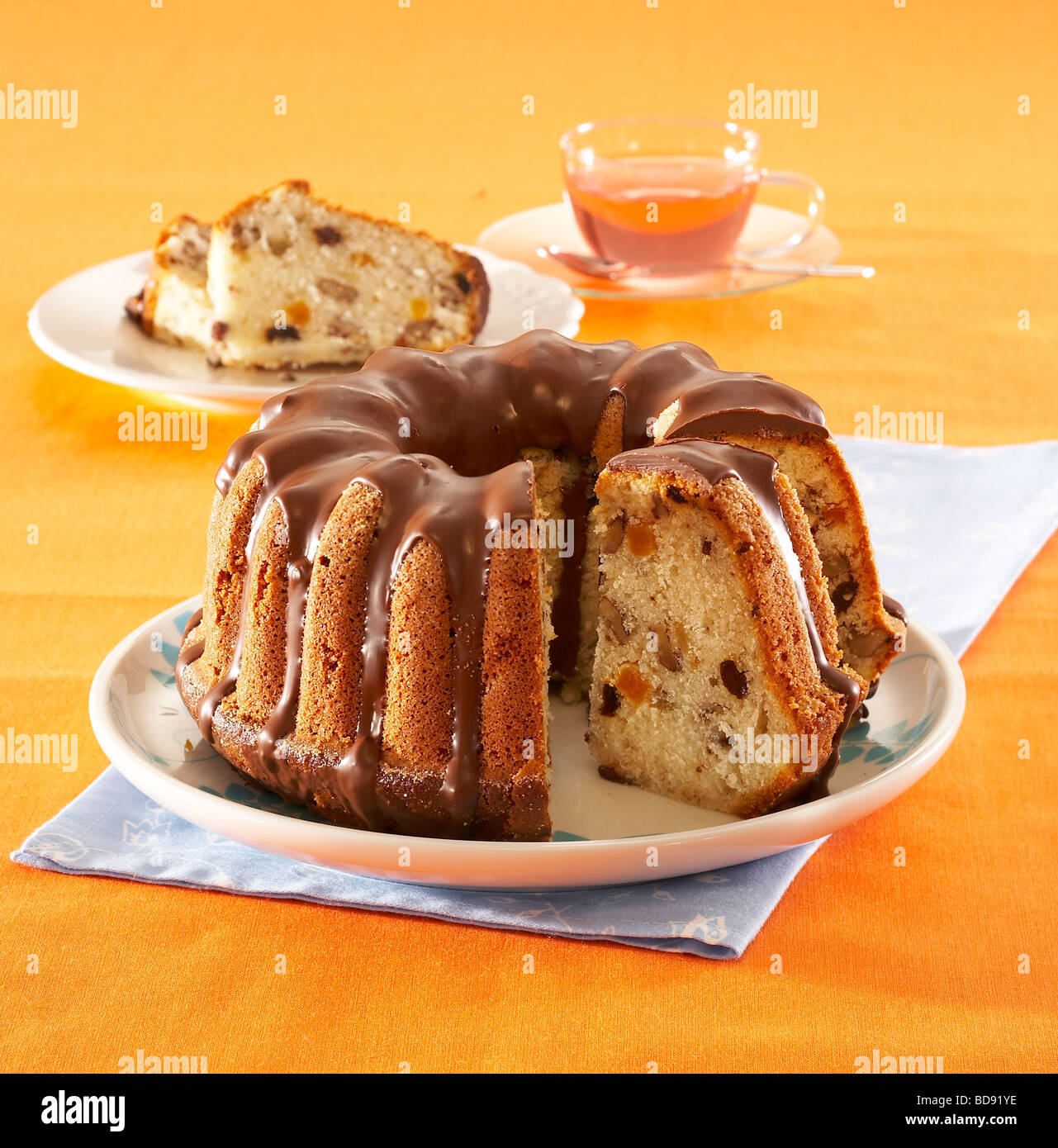 Fruit bunt cake hi-res stock photography and images - Alamy