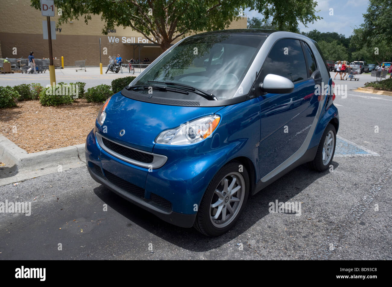 Two door economy car hi-res stock photography and images - Alamy