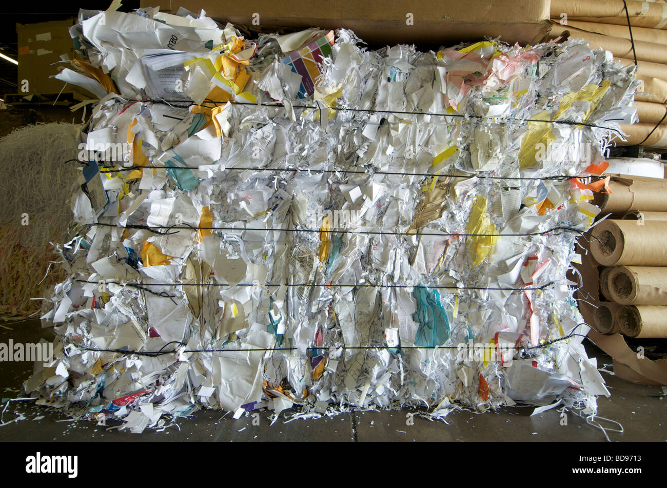 Recycle recycling paper hi-res stock photography and images - Alamy