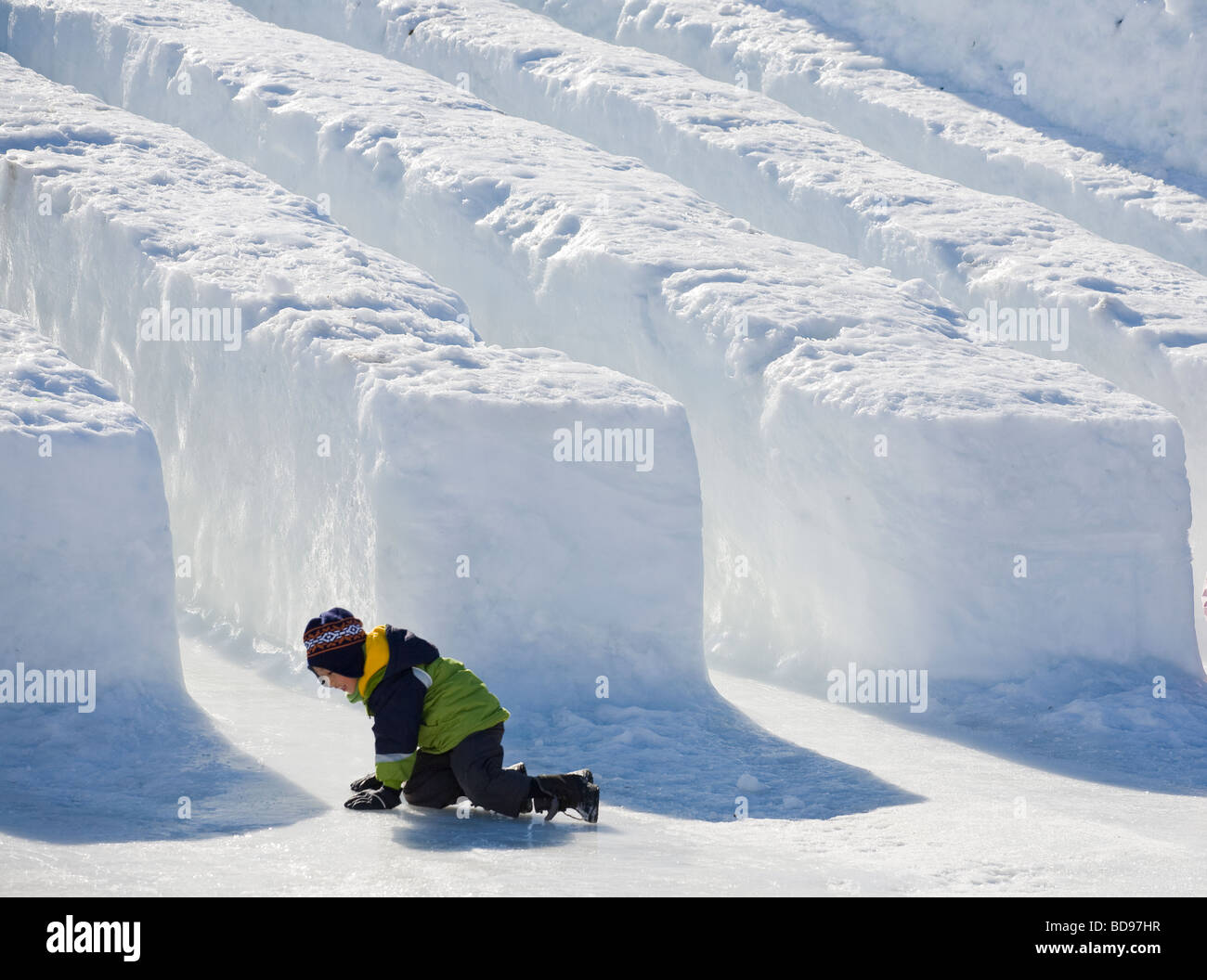 Slip on ice hi-res stock photography and images - Alamy