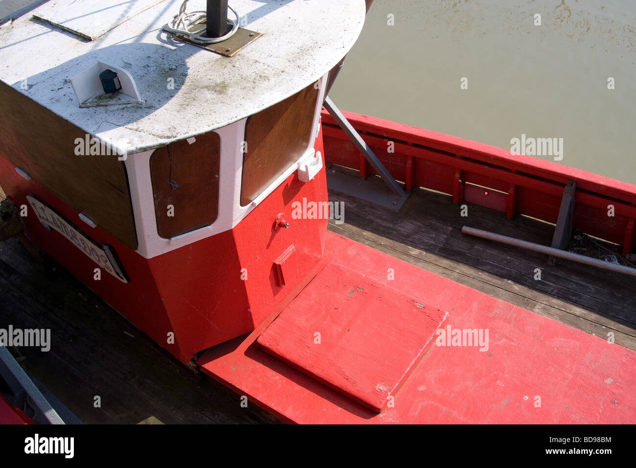 abandoned short red fishing boat Rye Strand Quay river tillingham east ...