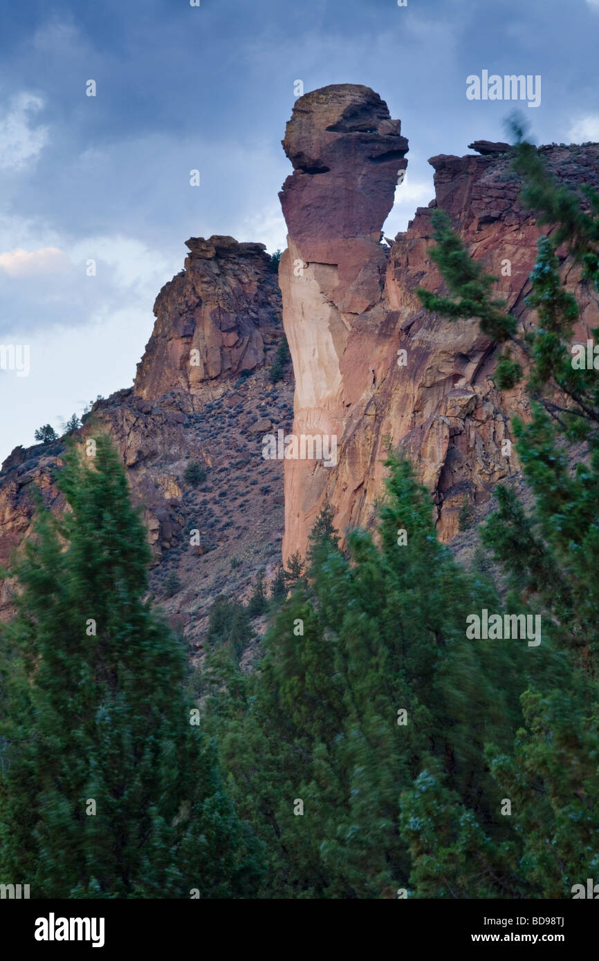 Smith Rock State Park Monkey Face center near Redmond Oregon Stock ...